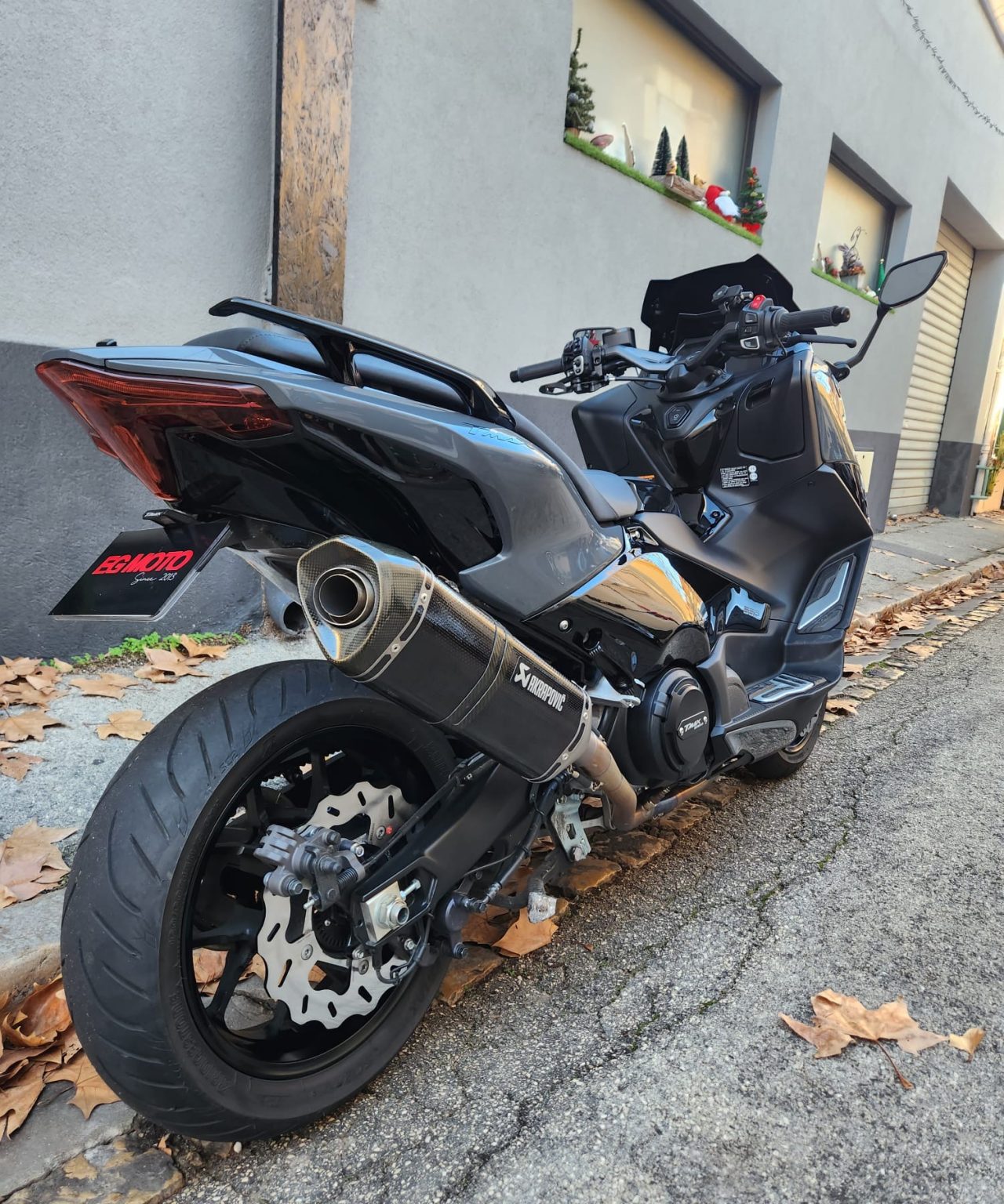 EG MOTO préparateur spécialiste TMAX